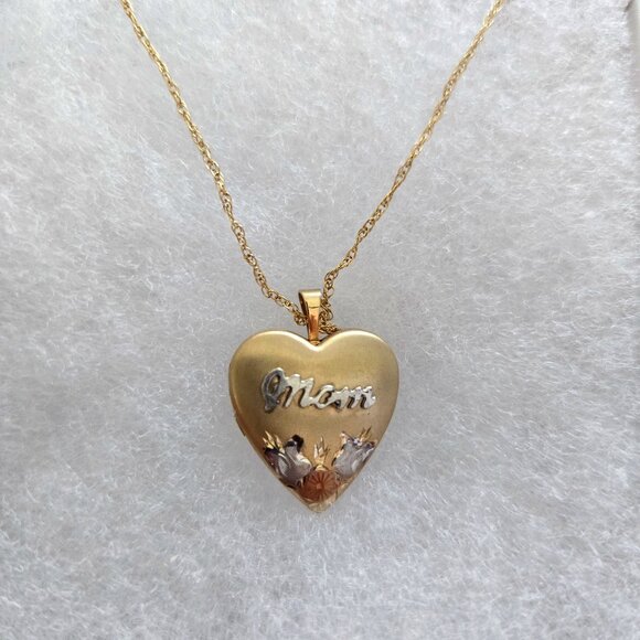 The Princess Pride Collection | Jewelry | Mothers Day Sale Vintage 4k ...